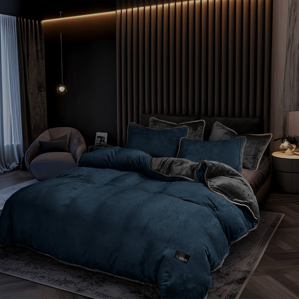 The Velós Luxury Velvet Bedding Set – SLEEP, By SĀNTI